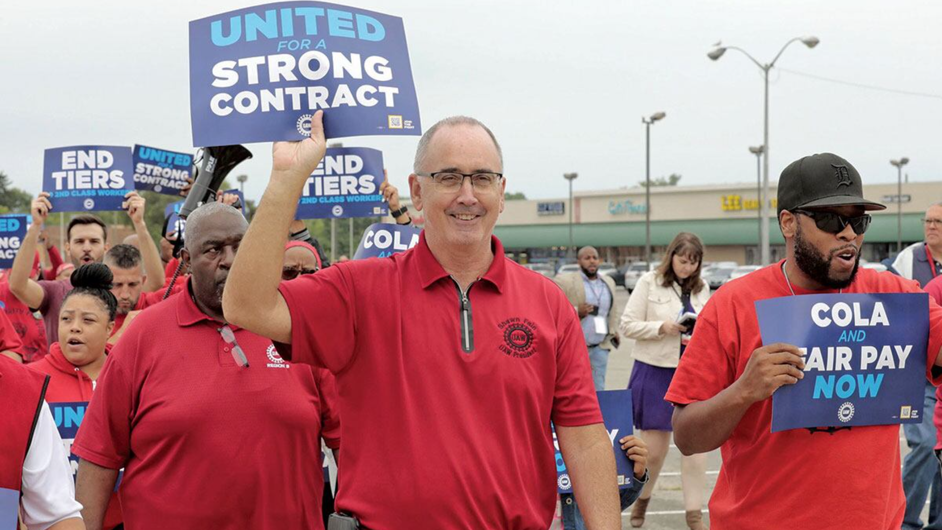 UAW supporting tariffs - Automotive News